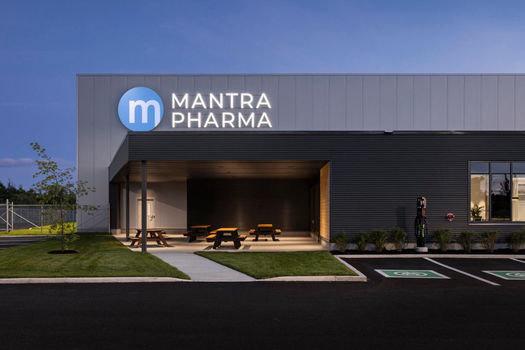 Mantra pharma - English - Memorial 100
